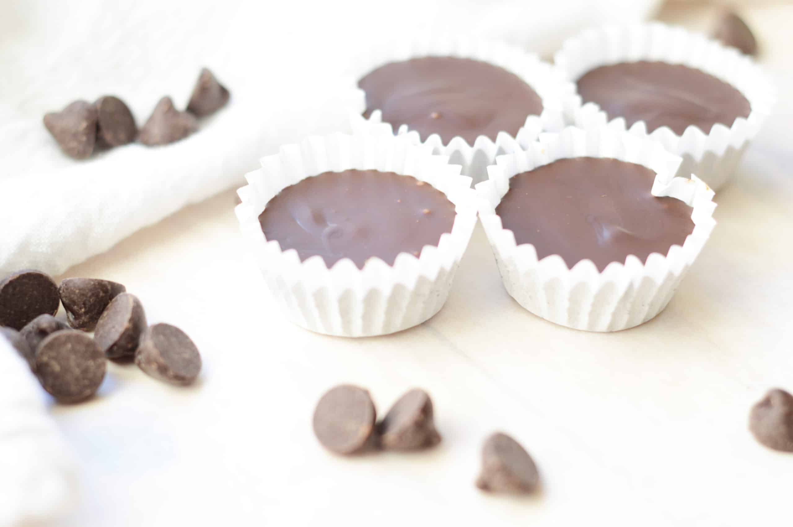 Fast and Easy Keto Peanut Butter Cups Recipe - Everyday Ketogenic