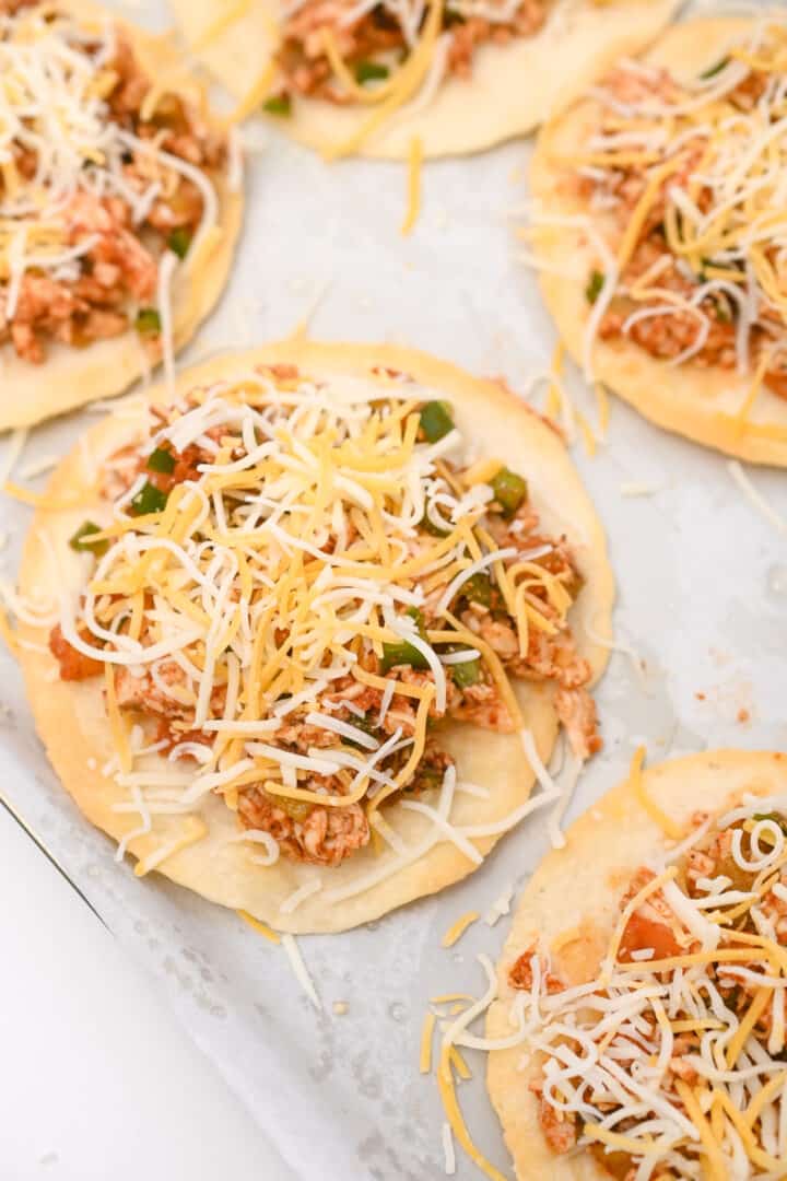 Low carb mexican recipes: Best Keto Chicken Tostadas - Everyday Ketogenic