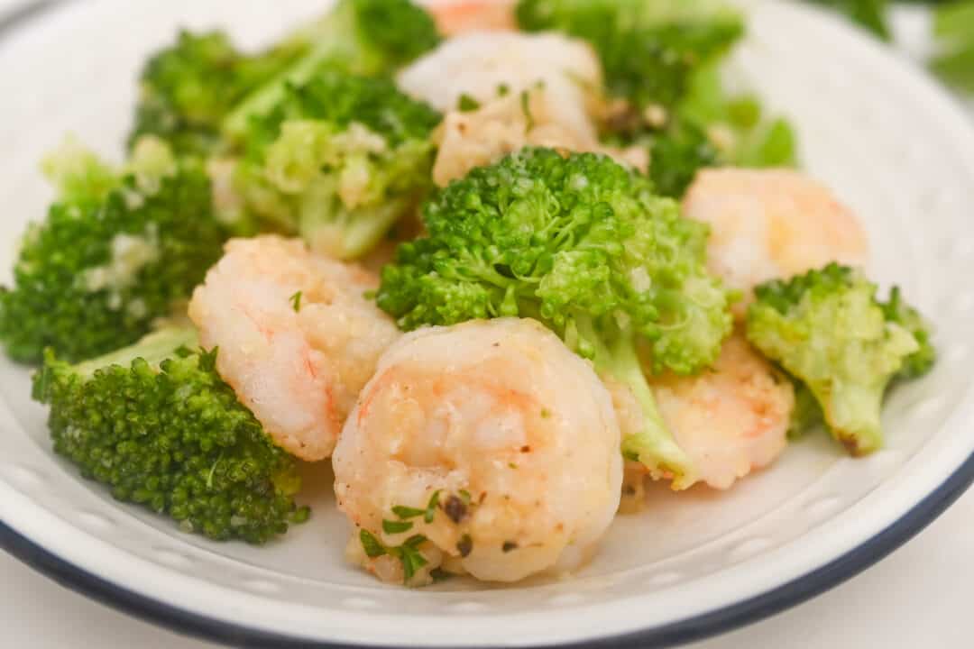 Shrimp and broccoli recipe: Keto friendly & Low Carb - Everyday Ketogenic