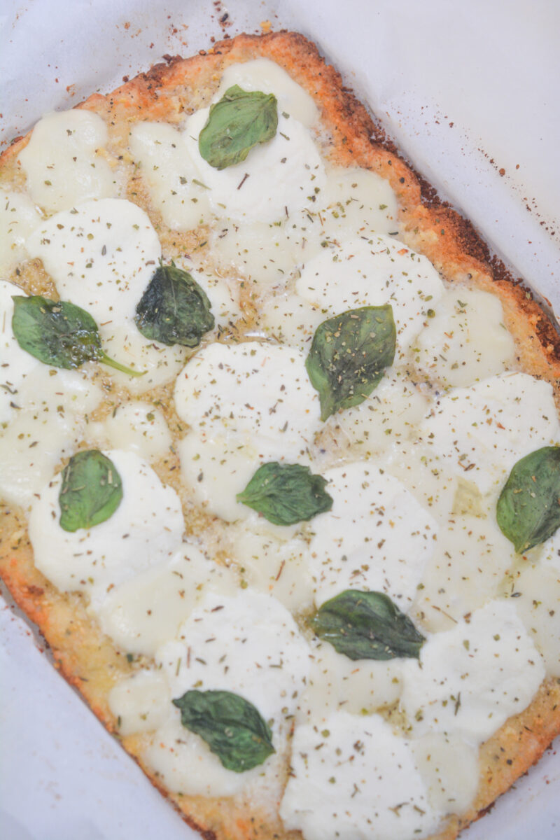 Keto White Pizza: Best Low Carb Recipe - Everyday Ketogenic